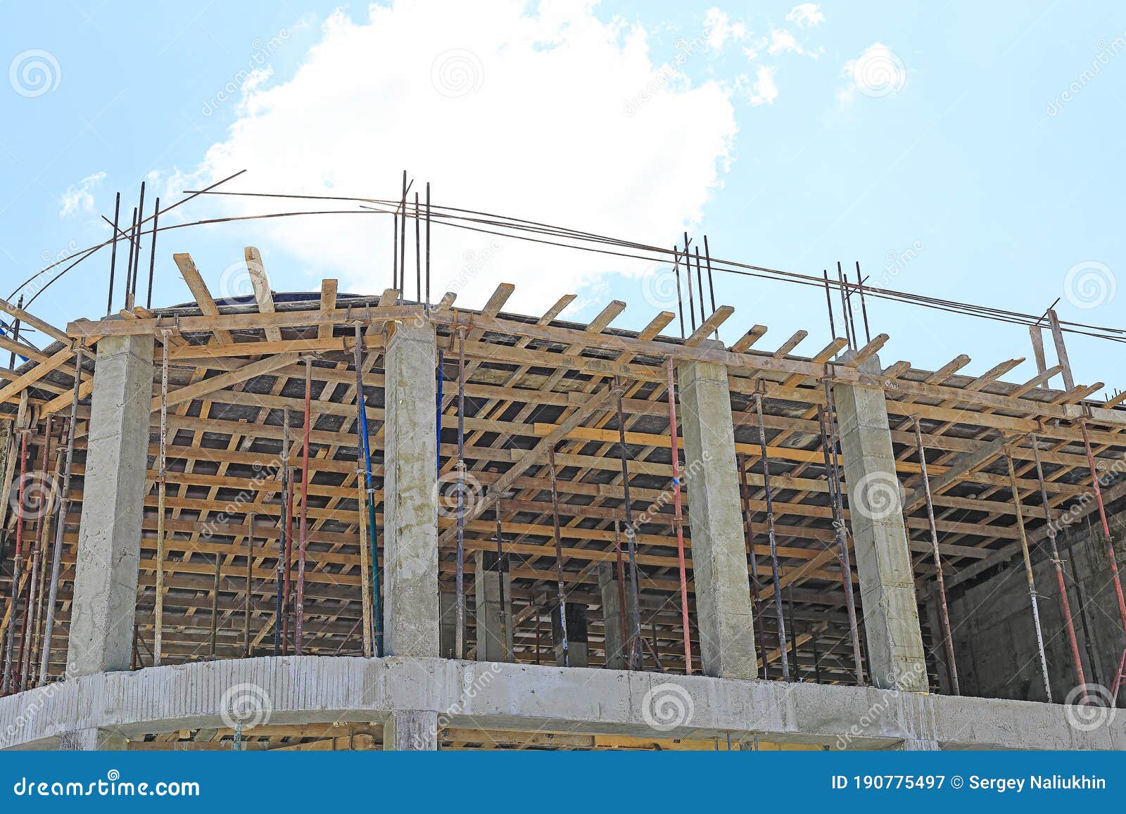 Preparation of Formwork for the Construction of the Frame House Stock ...