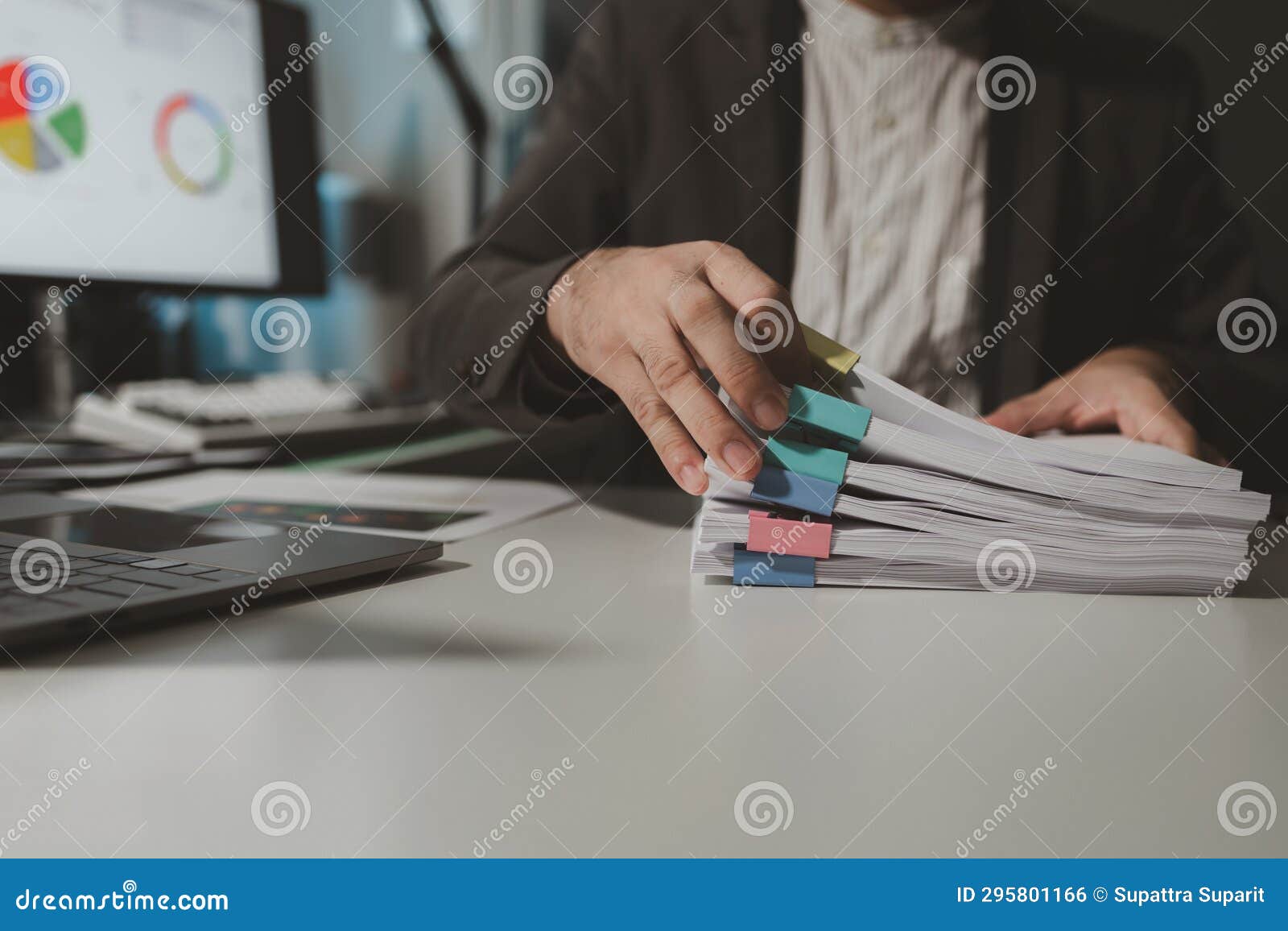 Preparing Documents To Attend the Meeting, Checking Documents that ...