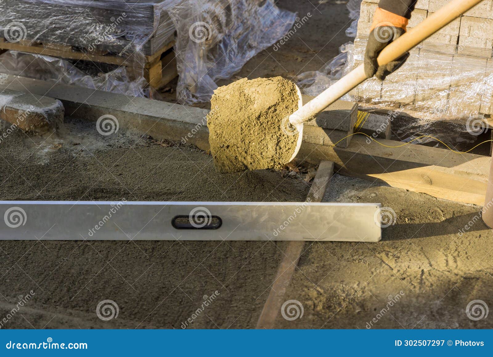 Leveling Pavers Royalty-Free Stock Image | CartoonDealer.com #9178078