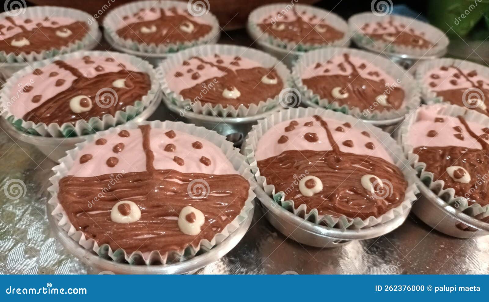 Preparing steam cake stock photo. Image of torte, snack - 262376000