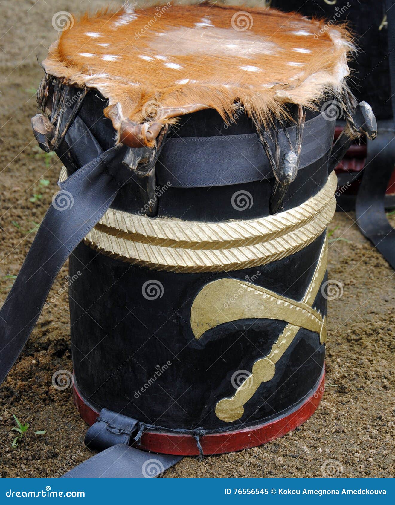 PRESENTATION of TRADITIONAL DRUM Editorial Image - Image of closeup ...