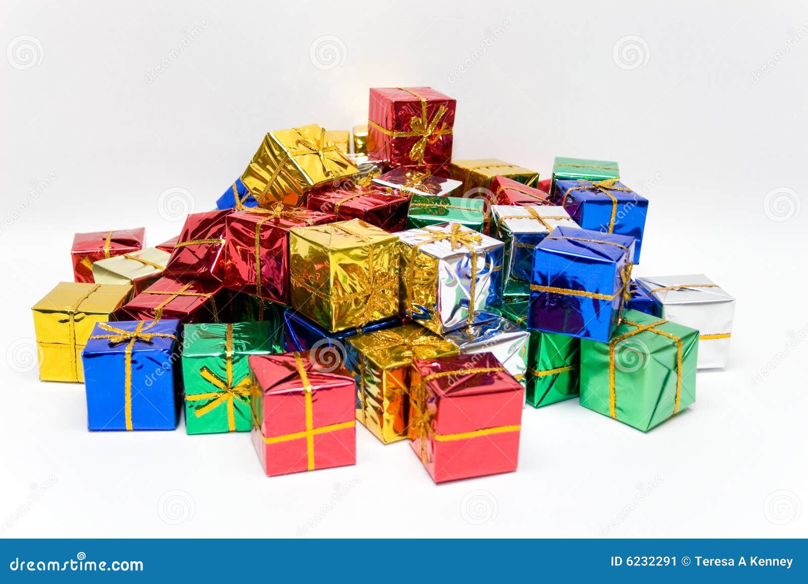 Presentes coloridos imagem de stock. Imagem de grande - 6232291