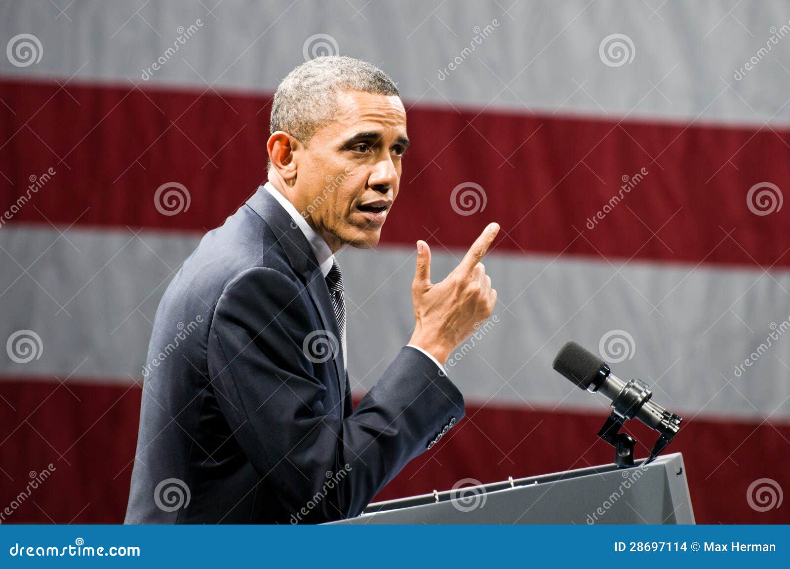 President Obama editorial stock image. Image of gesture - 28697114