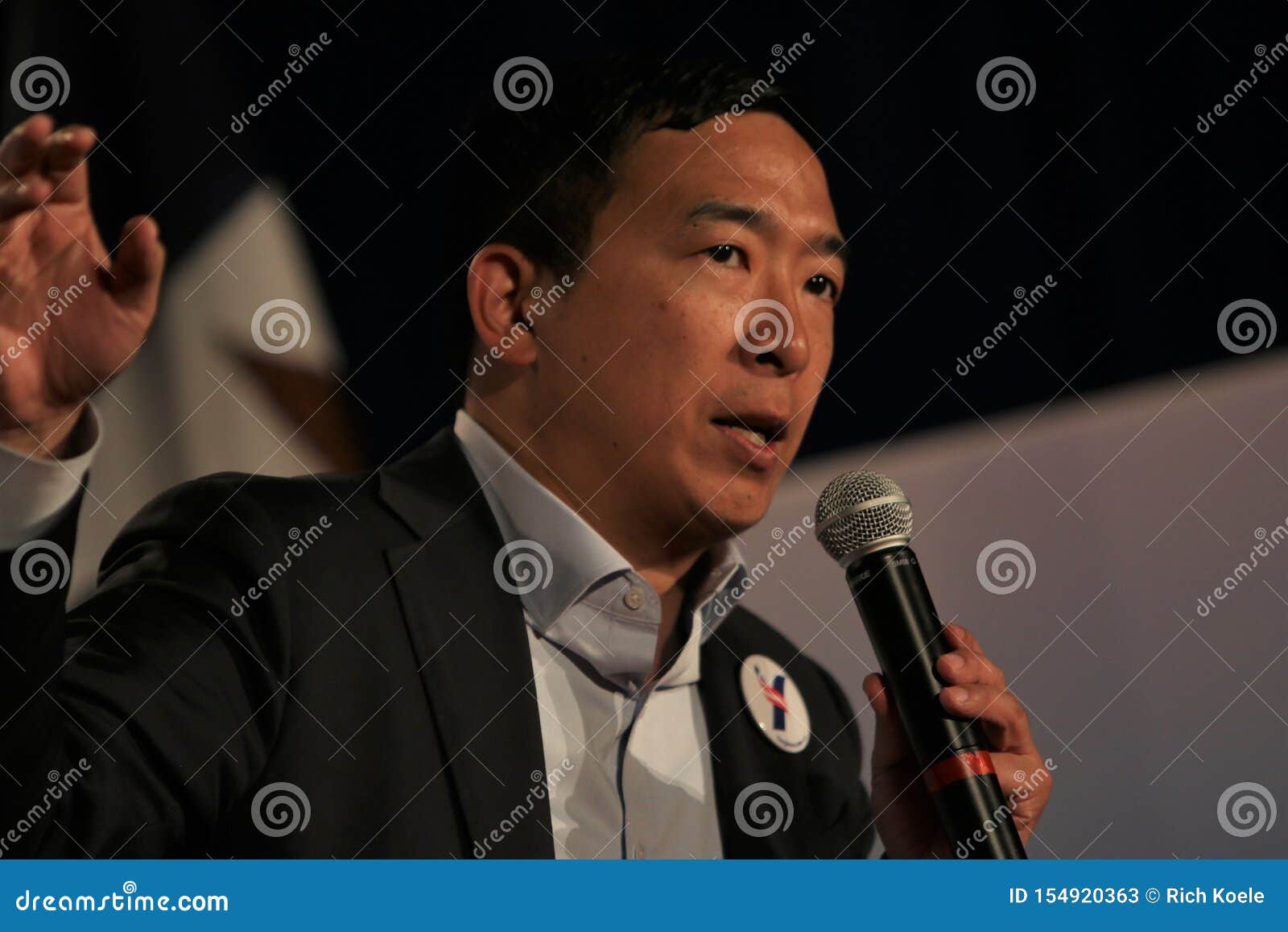 Presidential Candidate Andrew Yang Editorial Stock Photo - Image of ... Presidential Candidate Andrew Yang Editorial Stock Photo - Image of ...