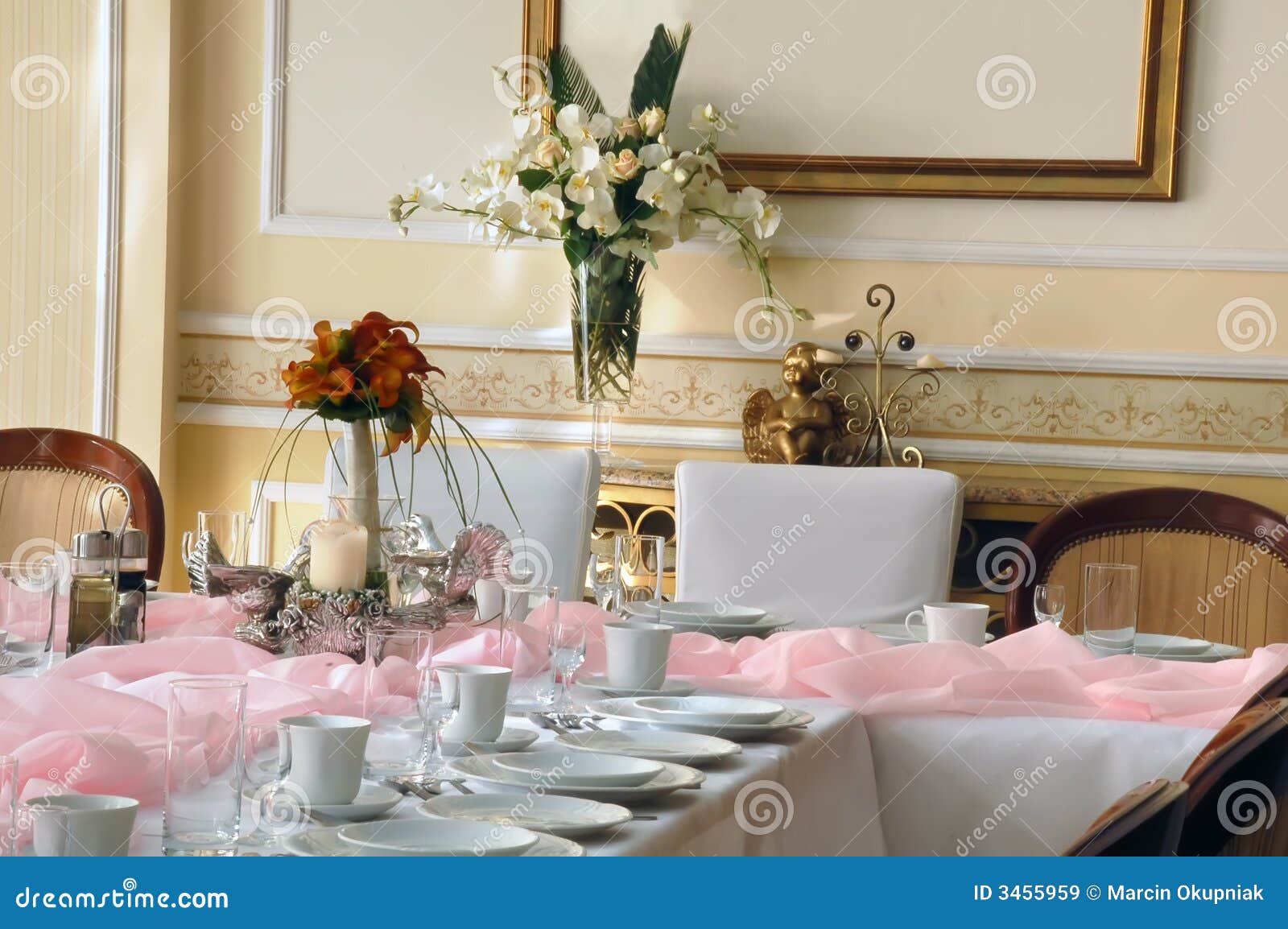 Presidential Chairs by Table Stock Image - Image of plates, pink: 3455959