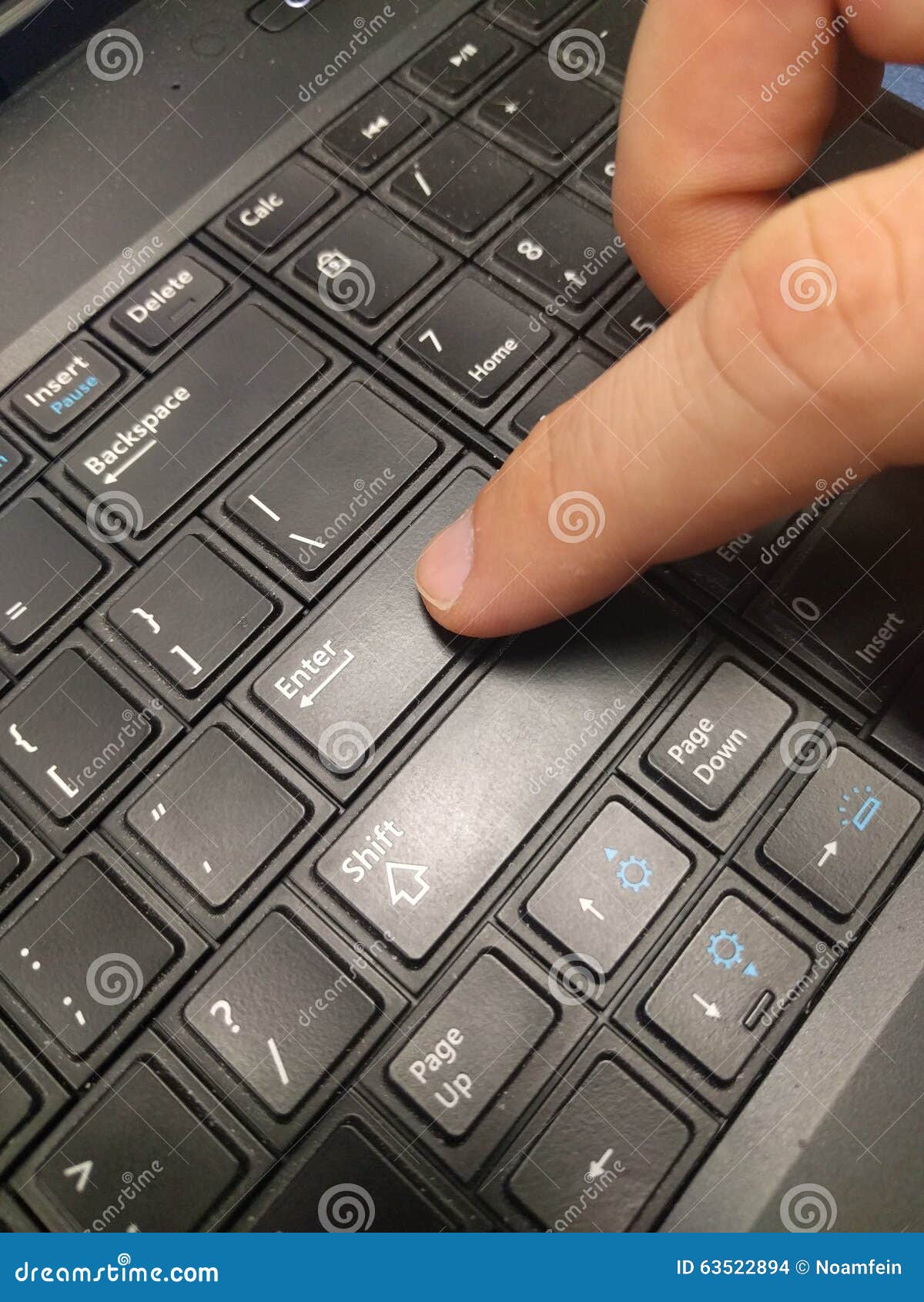 Presionar un teclado foto de archivo. Imagen de apretar - 63522894