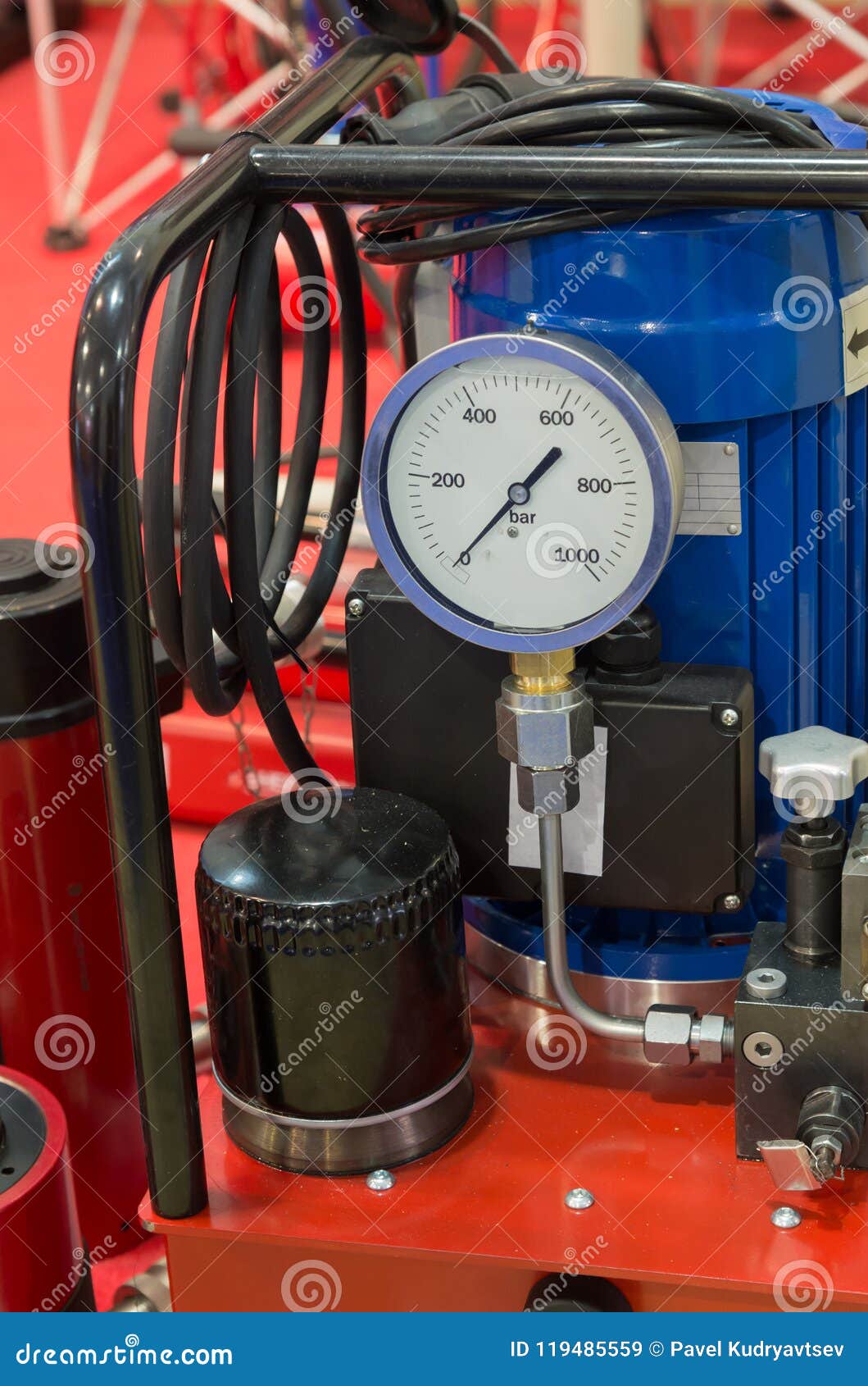 The Pressure Gauge on Compressor Stock Image - Image of machine ...