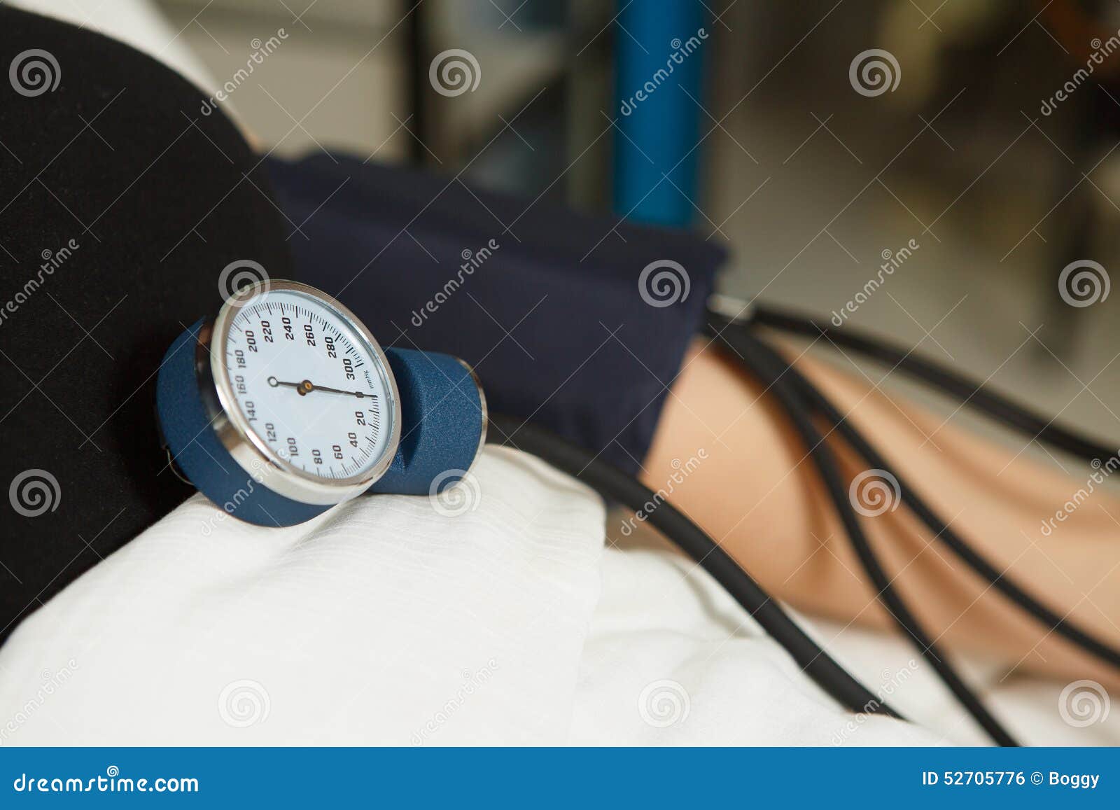 Pressure measuring stock photo. Image of analog, doctor - 52705776