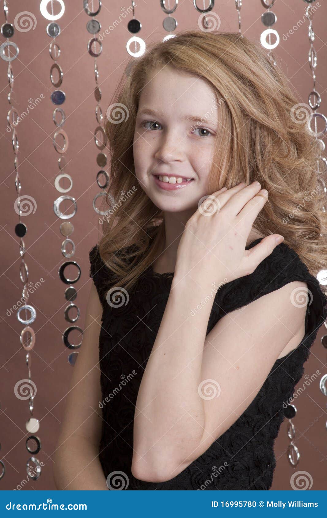 Preteen modelo foto de stock. Imagem de bonito, fêmea - 16995780