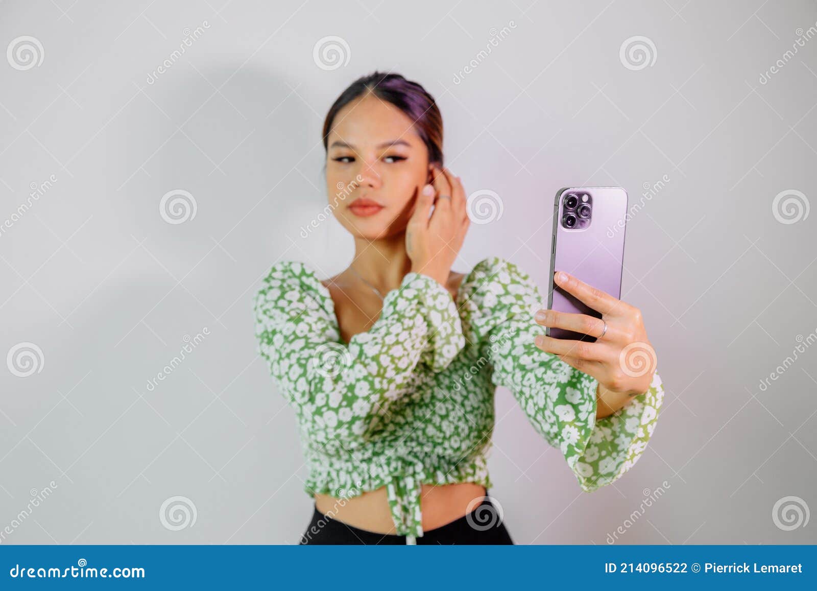 Pretty Asian Girl Take A Self Portrait With Her Smart Phone Thai Girl