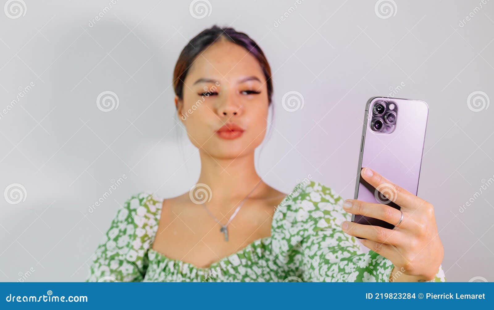 Pretty Asian Girl Take A Self Portrait With Her Smart Phone Thai Girl