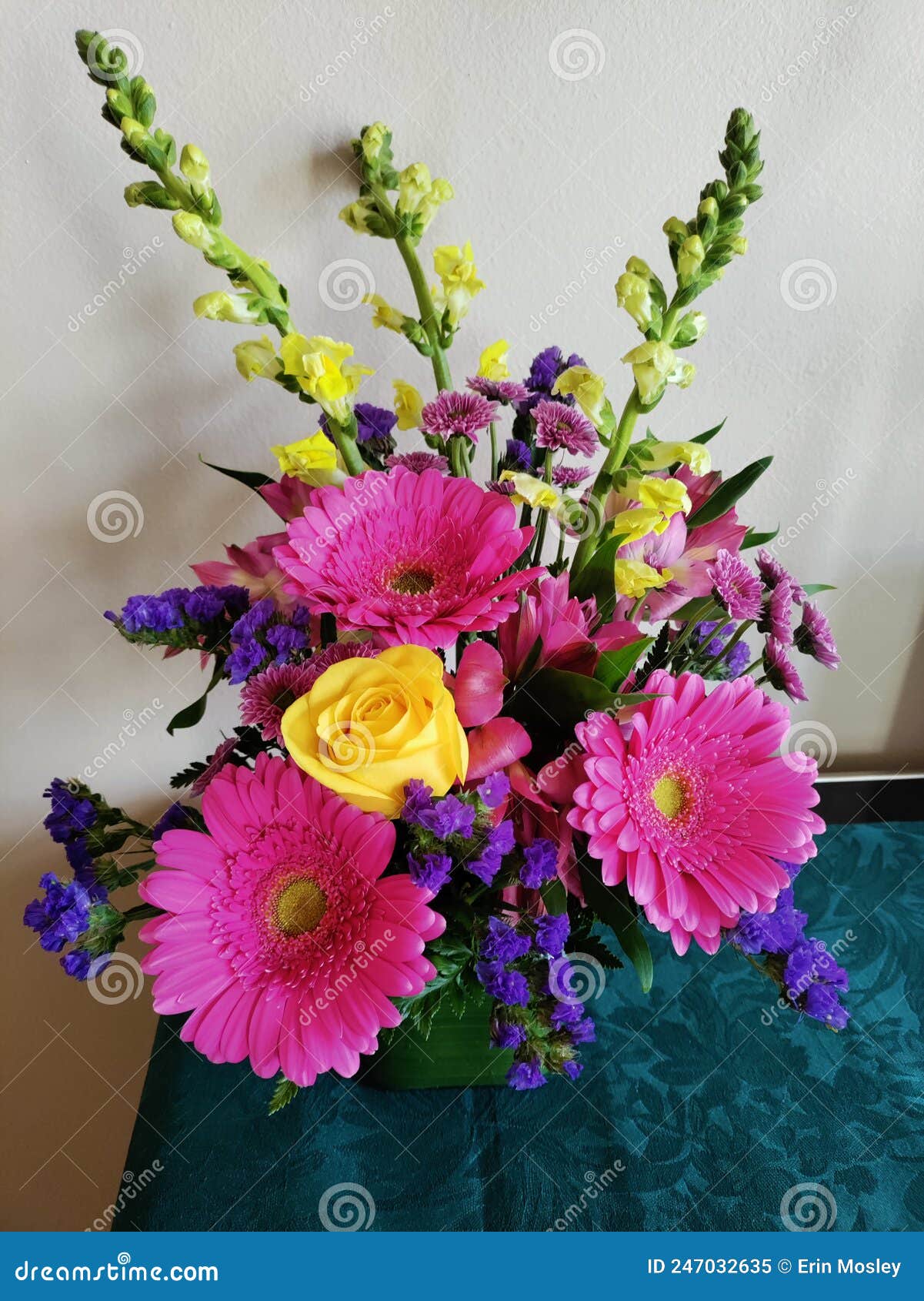 Pretty Assorted Flower Bouquet Stock Image - Image of flowerpot ...