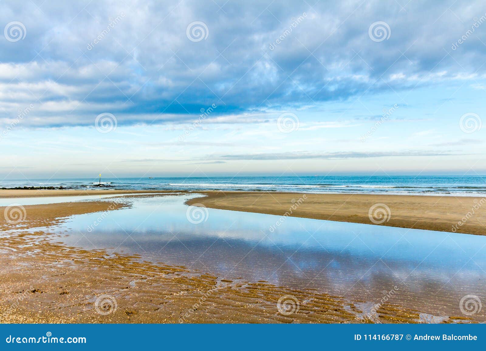 Pretty Beach Tidal Pool at Sunset Stock Image - Image of flats, resort ...