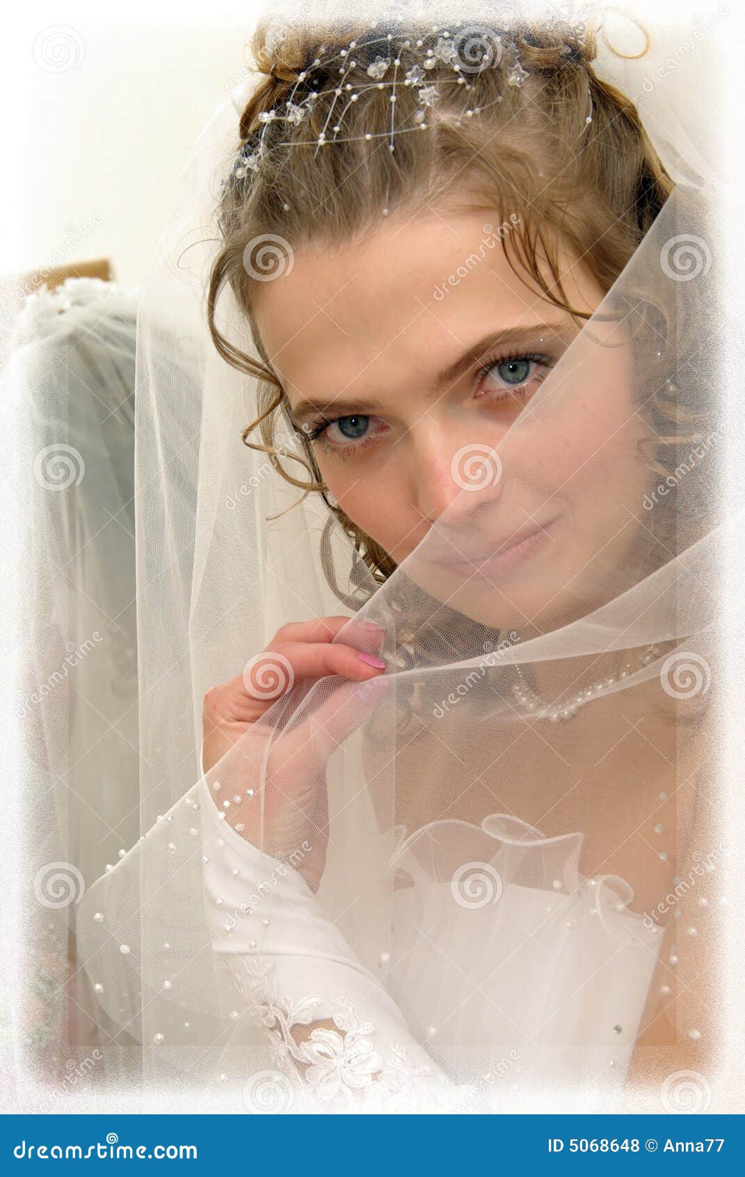 Pretty bride stock photo. Image of happy, nice, nuptials - 5068648