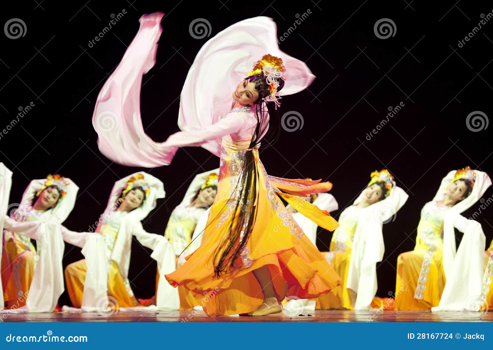 Pretty Chinese National Dancers Editorial Stock Image - Image of girl ...