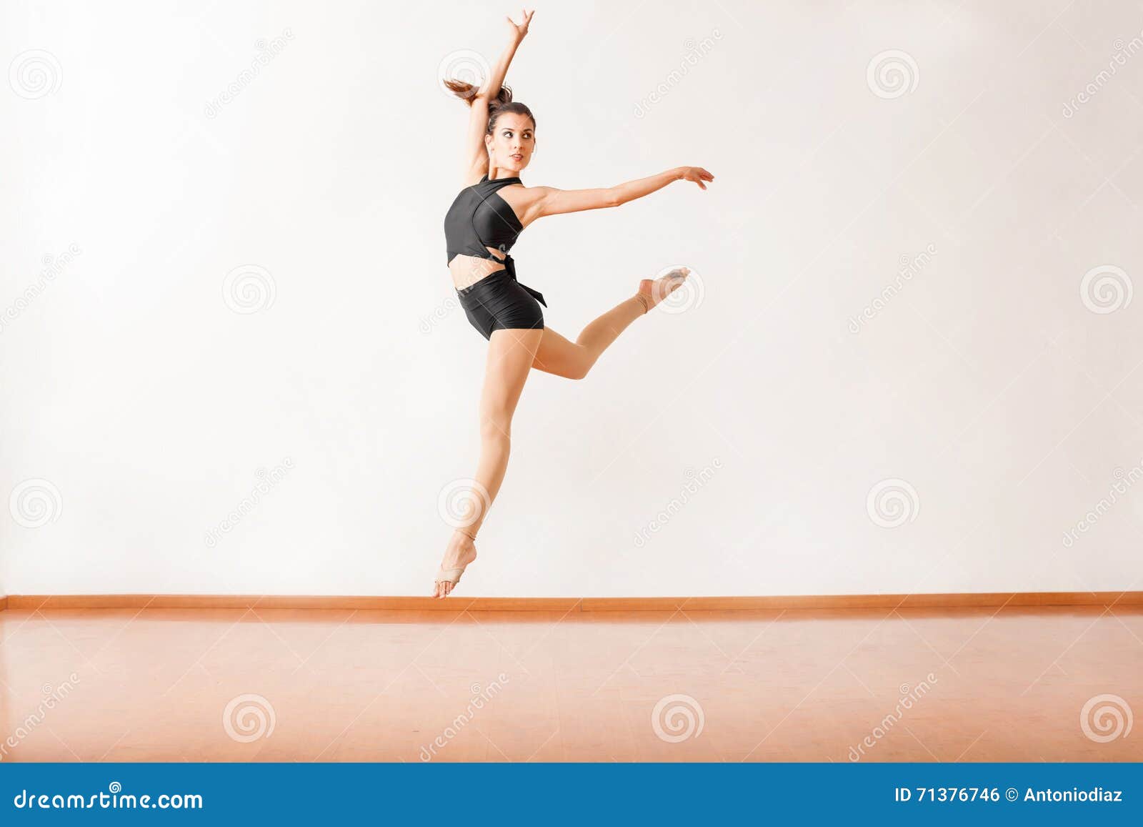 Pretty Dancer Posing in the Air Stock Photo - Image of latin, pose ...