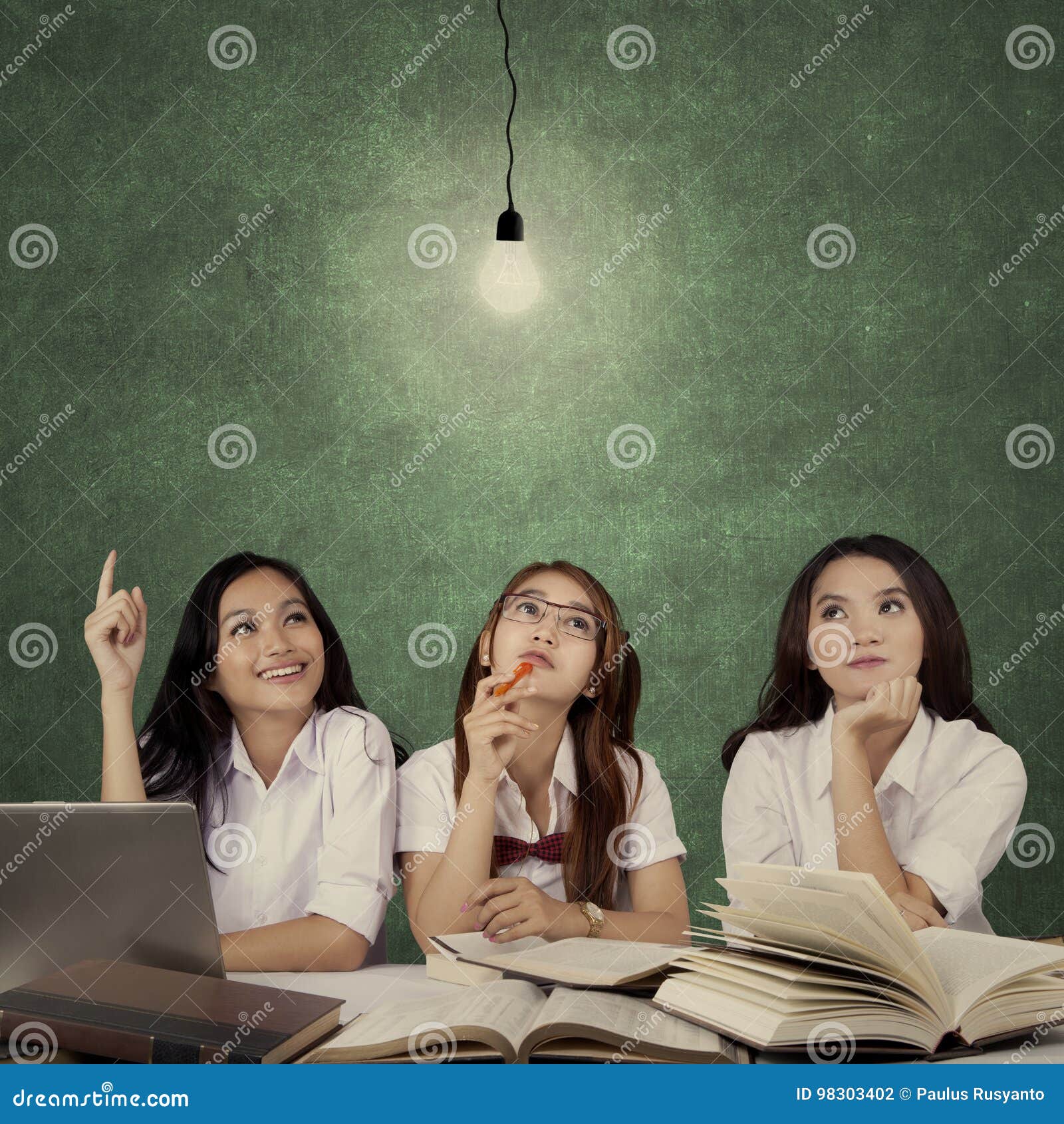 Pretty Female Students Thinking Idea Stock Photo - Image of laptop ...