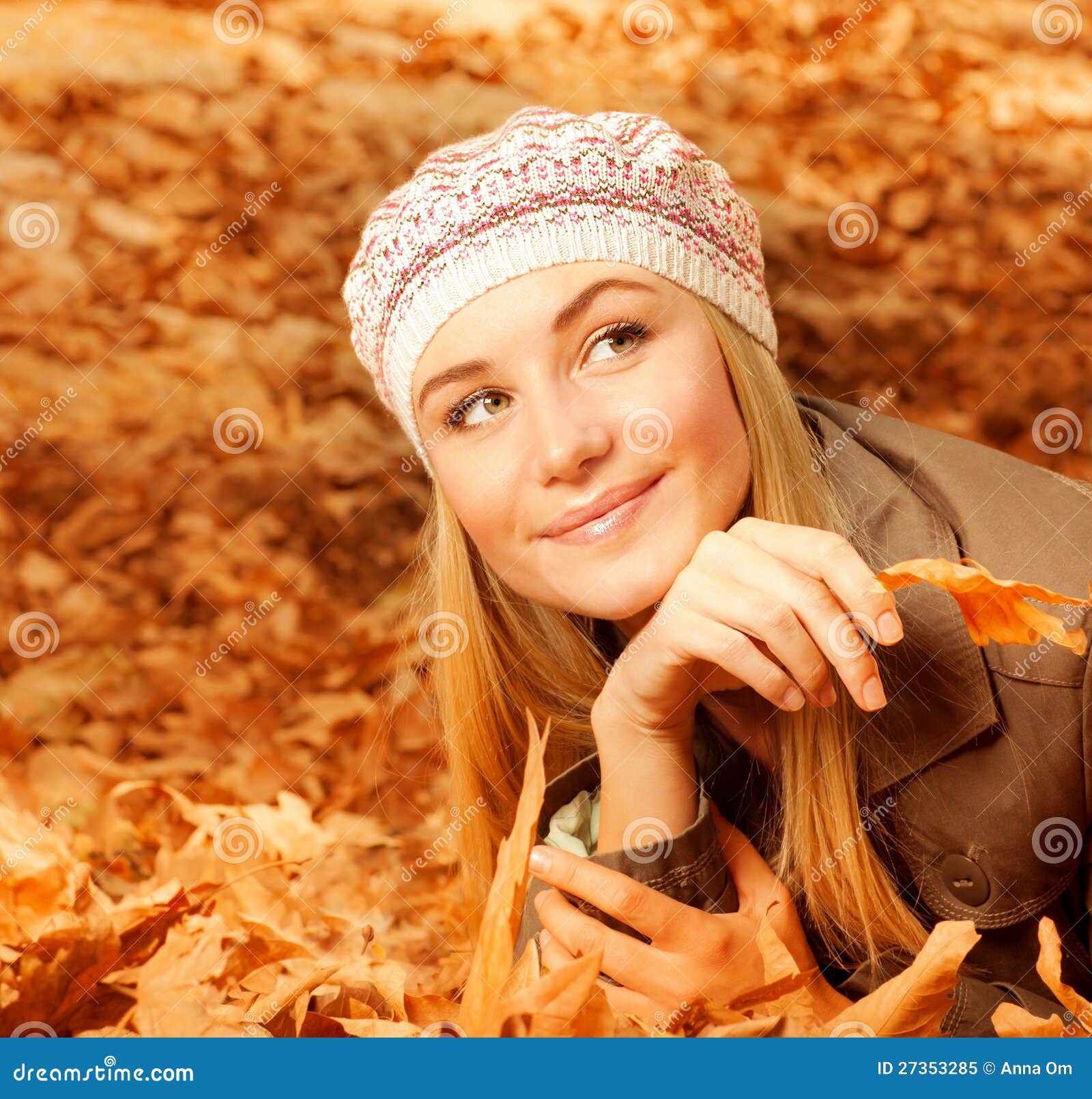 Pretty Woman on Autumnal Leaves Stock Image - Image of forest, holding ...