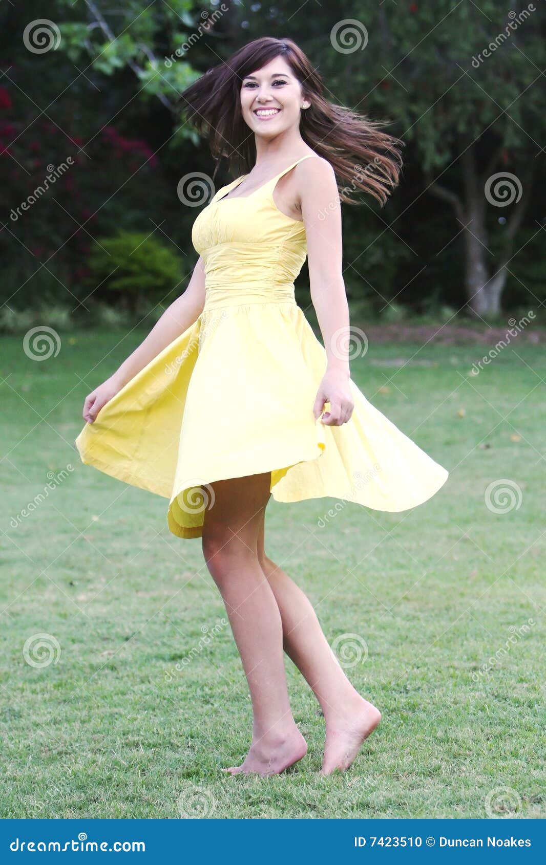 Pretty Woman Dancer stock photo. Image of outdoors, happy - 7423510