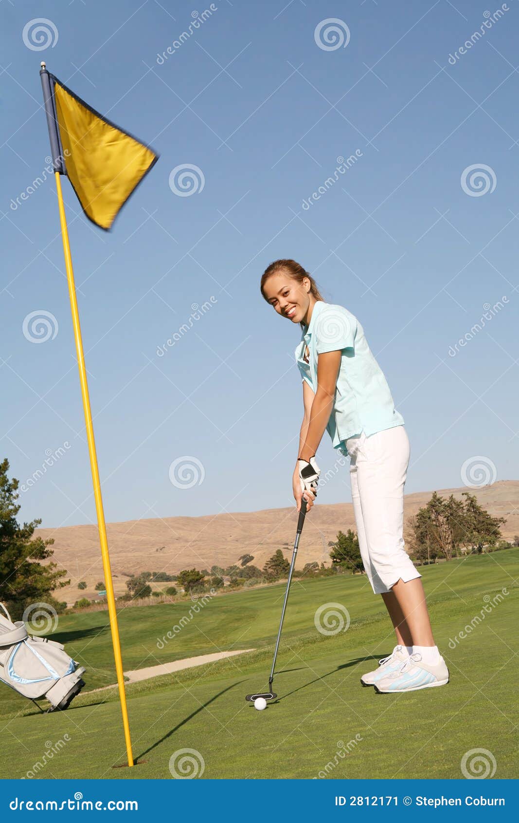 Pretty Woman Golfer stock image. Image of putting, score - 2812171