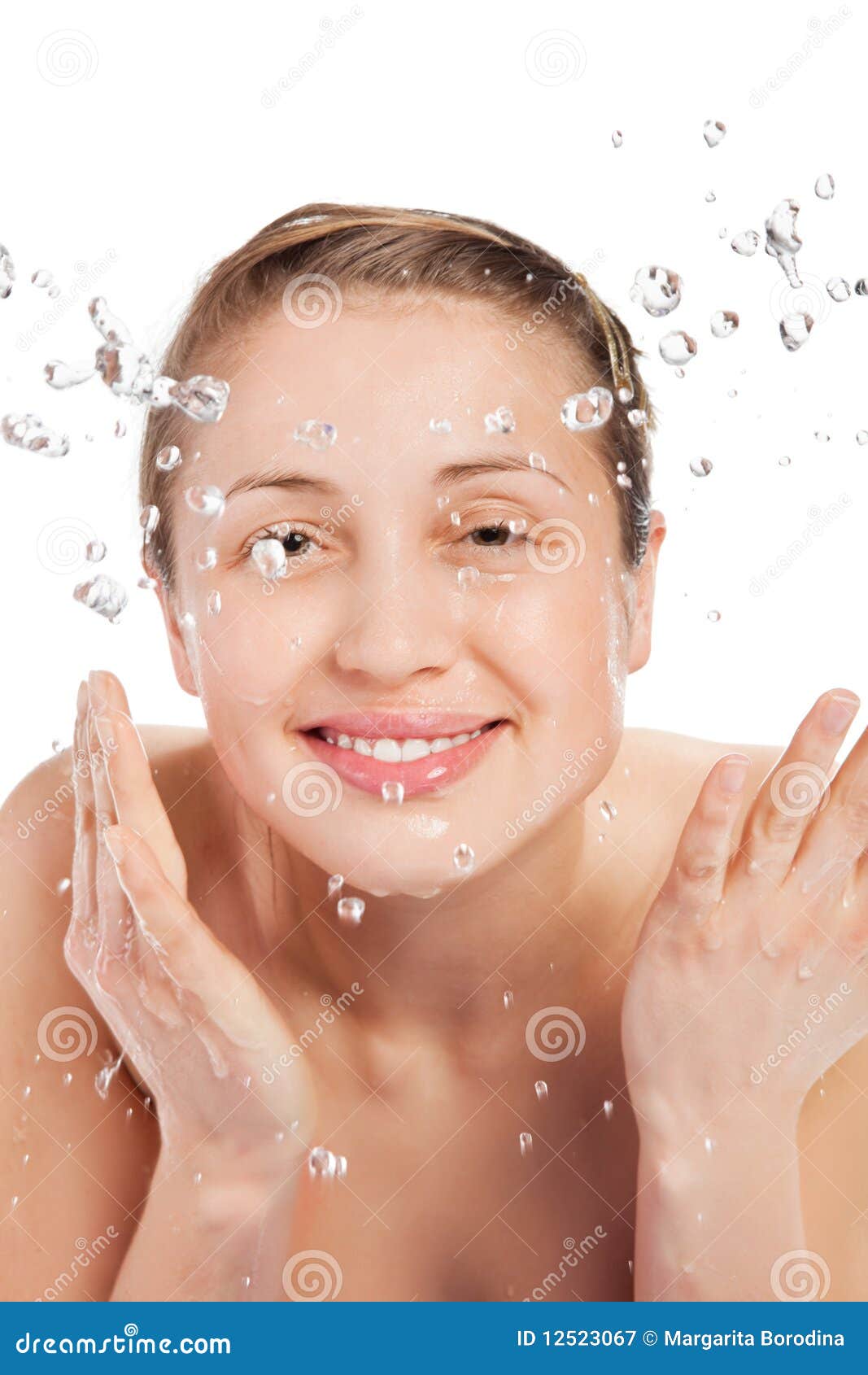 Pretty Woman Refreshing the Face Stock Image - Image of cosmetics ...