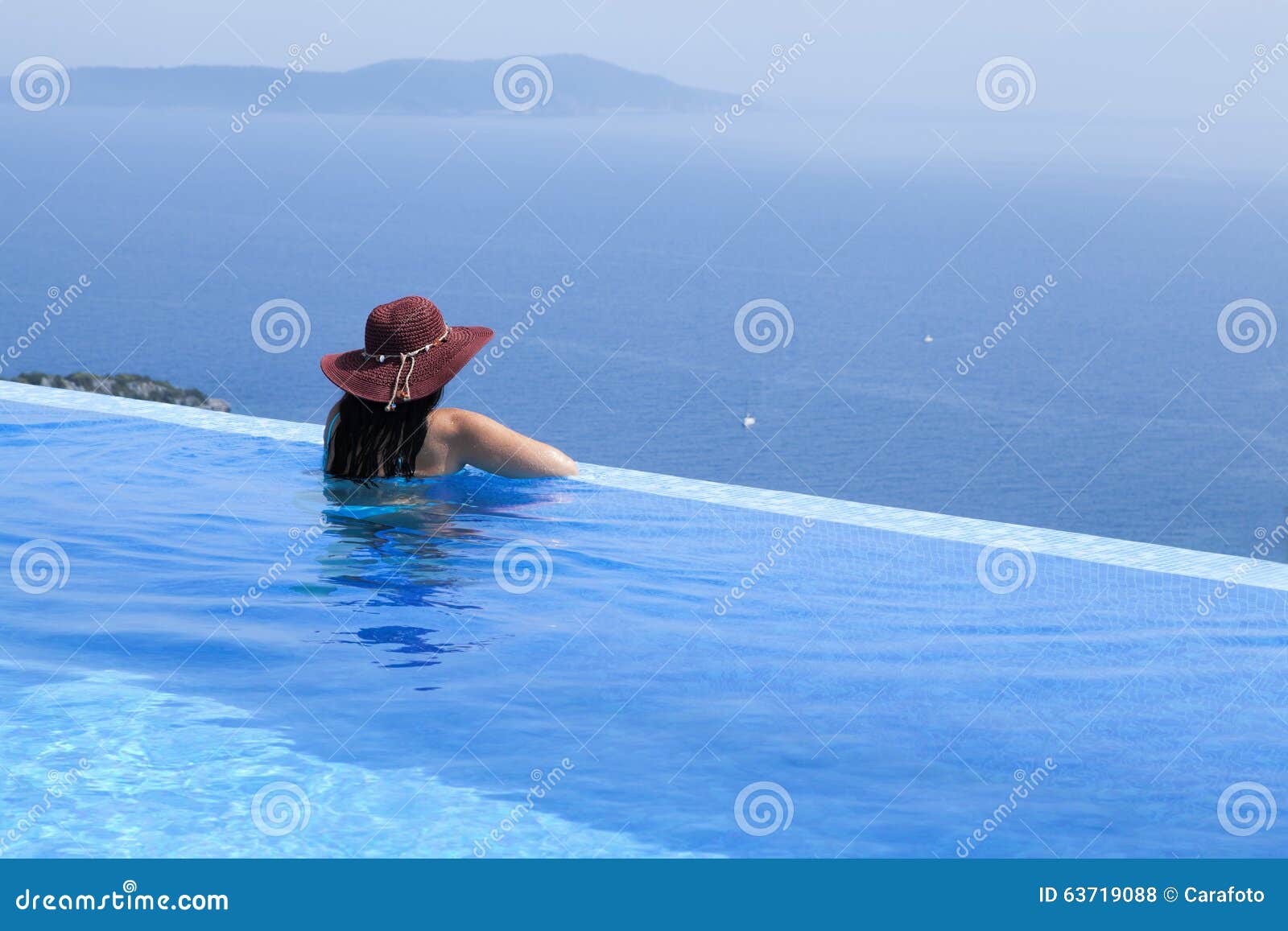Pretty Woman Relaxing in Infinity Pool Stock Photo - Image of leisure ...