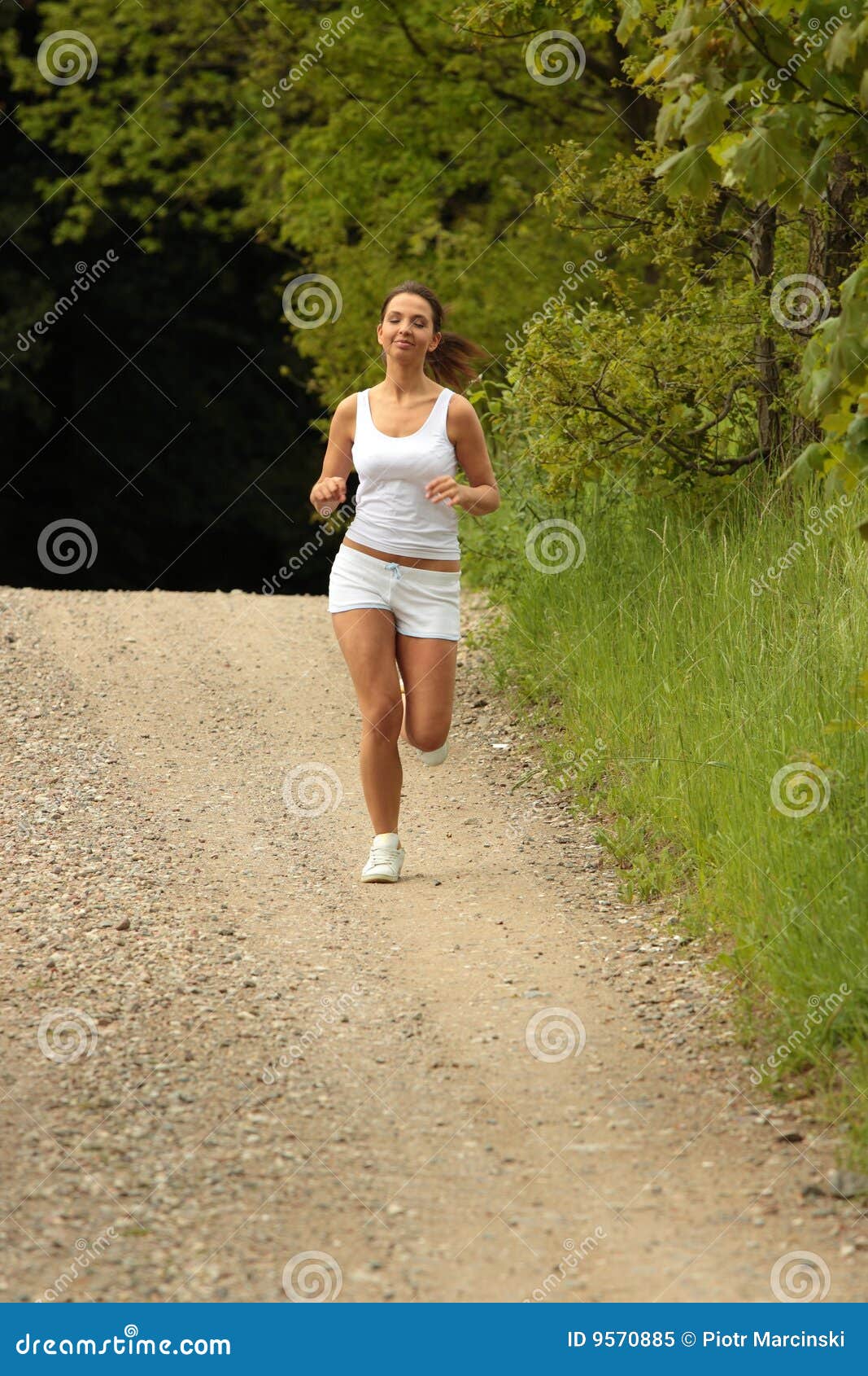 Pretty Young Girl Runner. Royalty Free Stock Photo - Image: 9570885