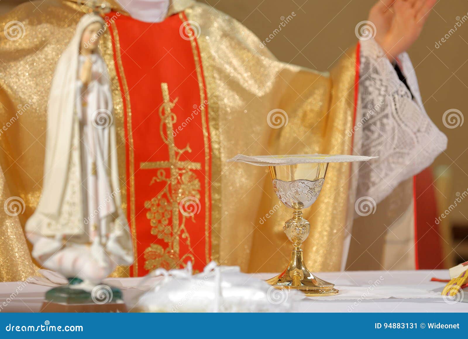 Priest Celebrate Mass at the Church Stock Image - Image of love, cross ...