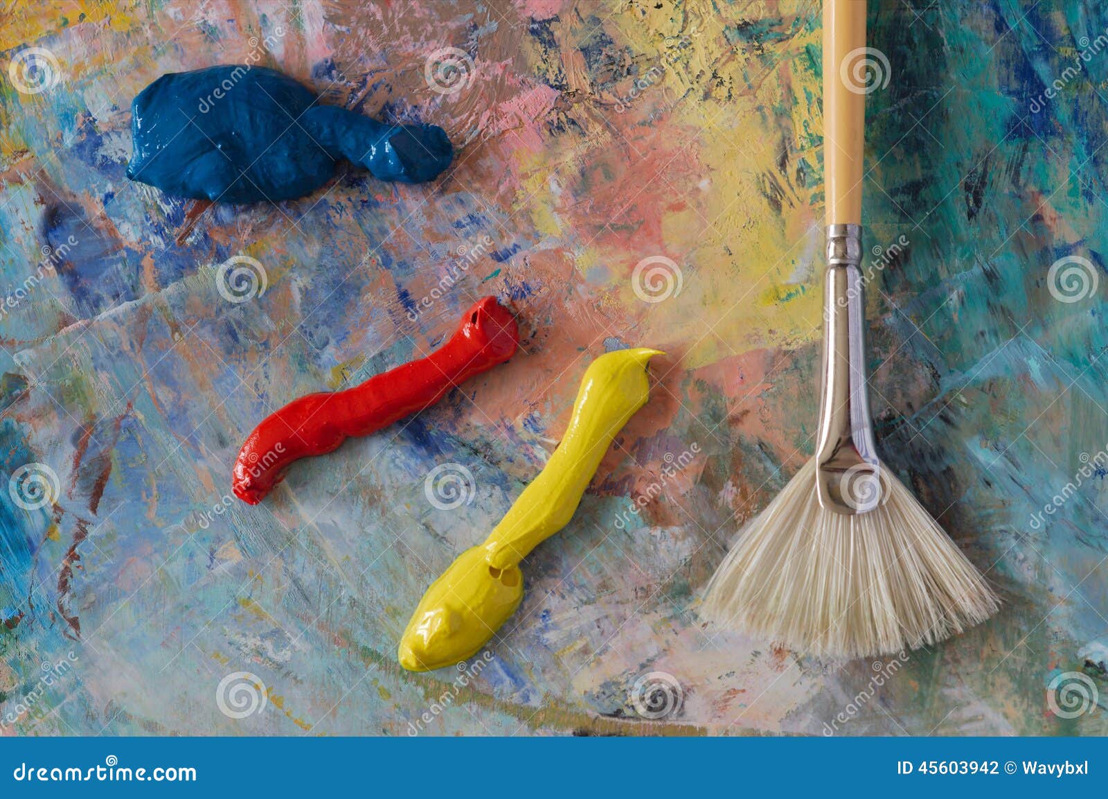 Primary Colours on a Palette Stock Photo - Image of wooden, colour ...