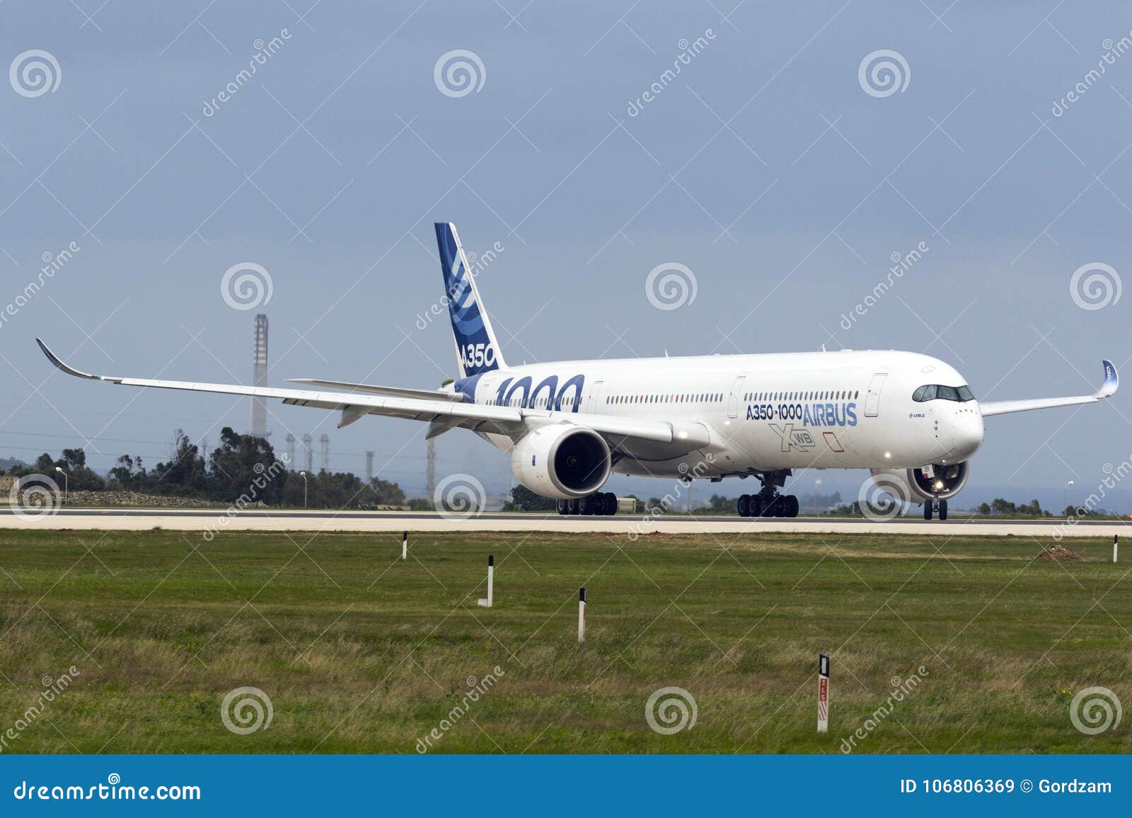 Primer Airbus A350-1000 a Volar Imagen de archivo editorial - Imagen de ...