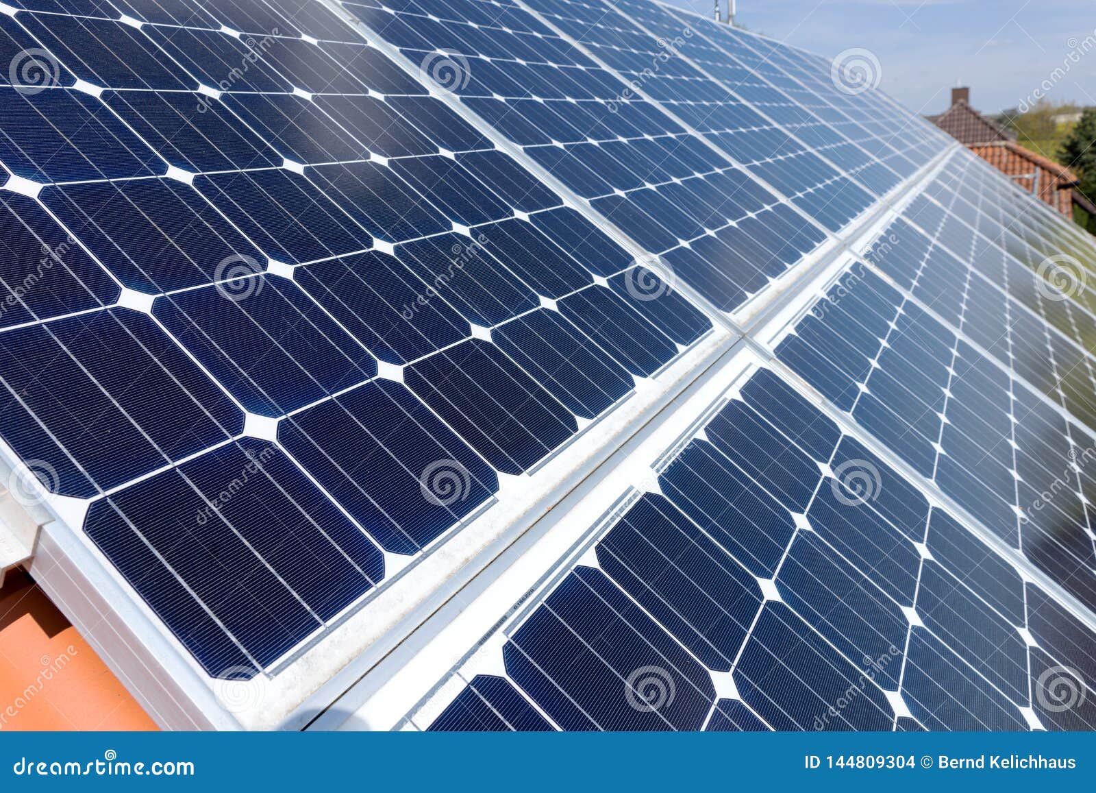 Primer De Los Paneles Solares Foto de archivo - Imagen de eficiente ...