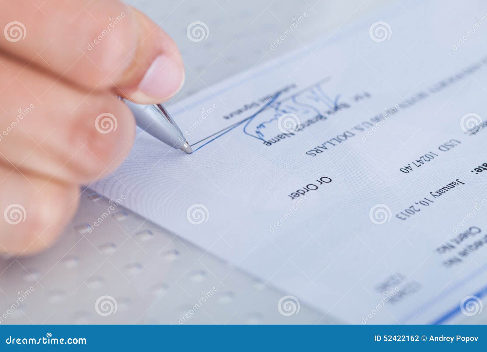 Primer Del Cheque De Relleno De La Mano Foto de archivo - Imagen de ...