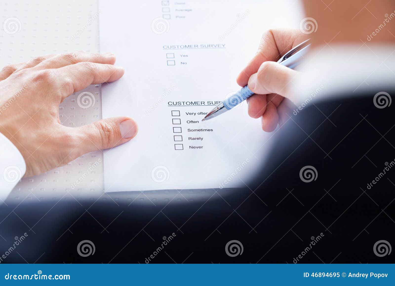 Primer Del Formulario Del Relleno De La Mano Imagen de archivo - Imagen ...