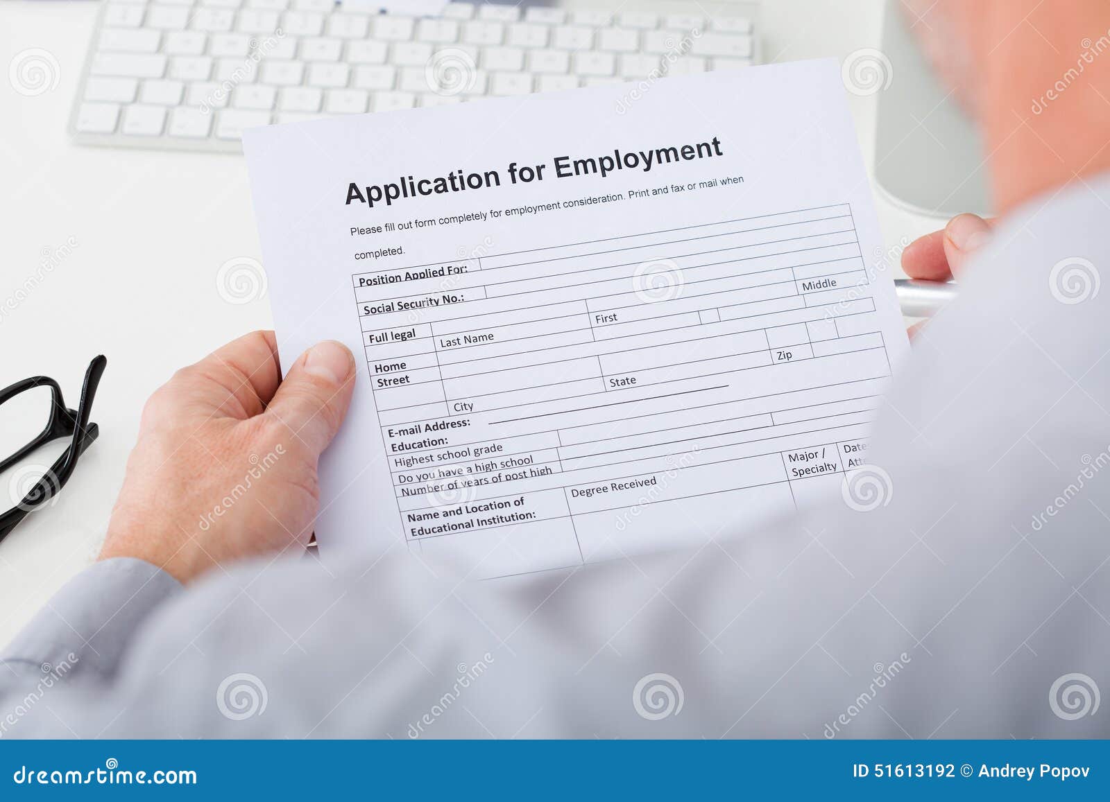 Primer Del Formulario Del Relleno De La Mano Foto de archivo - Imagen ...