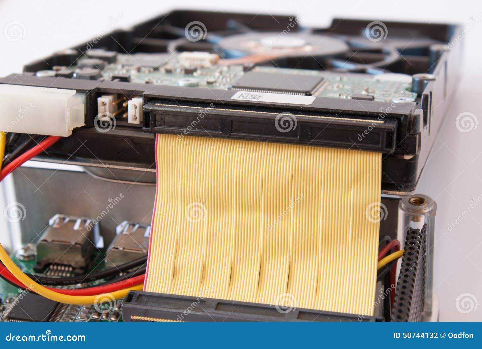 Primer IDE Harddisk Aislada En El Fondo Blanco Foto de archivo - Imagen ...