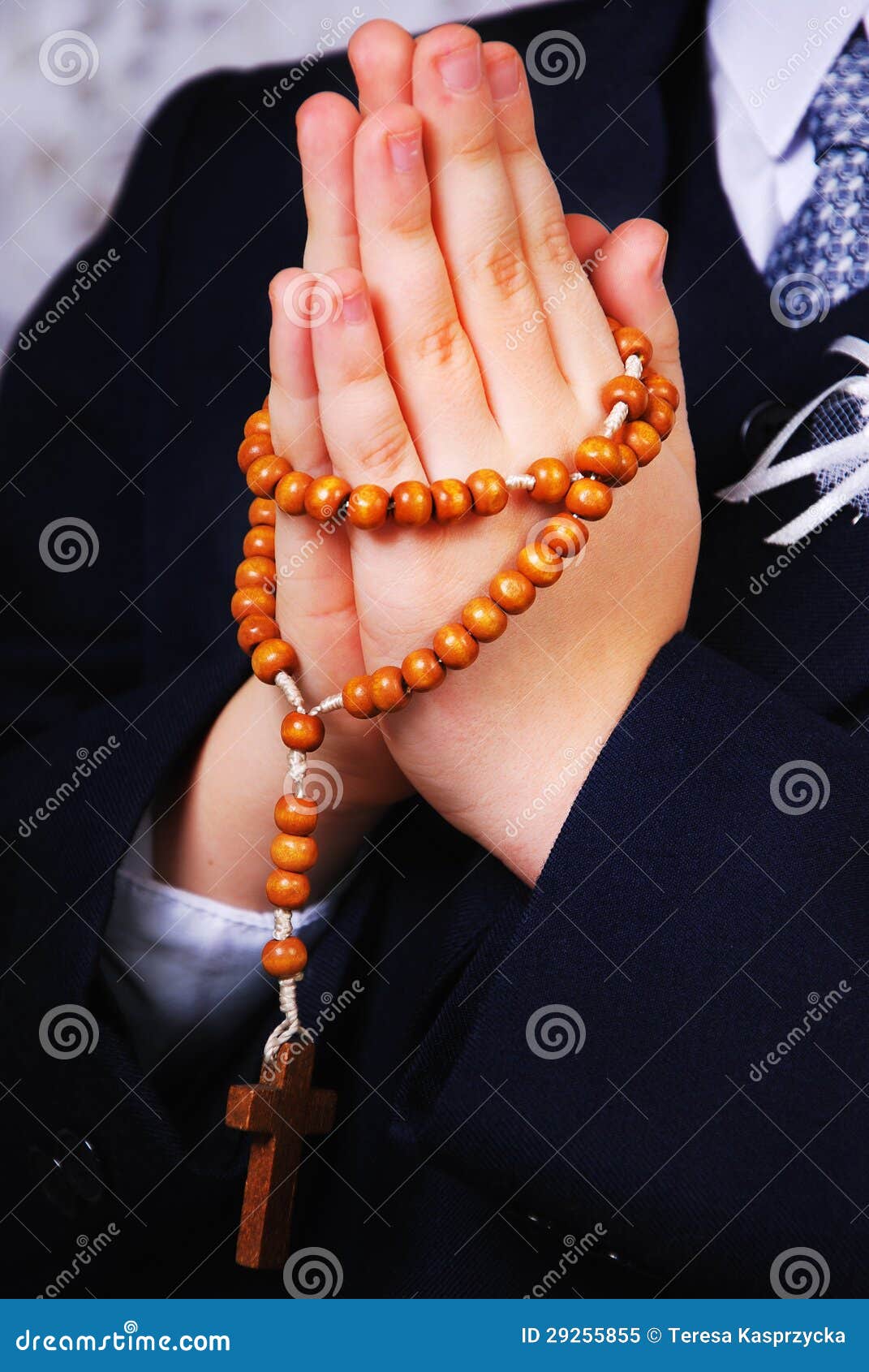 Primer santo comunión-amen imagen de archivo. Imagen de sacramento ...