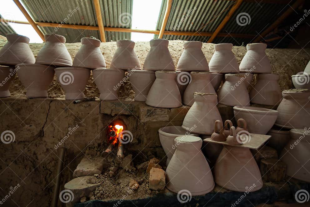 Primitive Technology, Termite Clay Kiln Stock Image - Image of burning ...