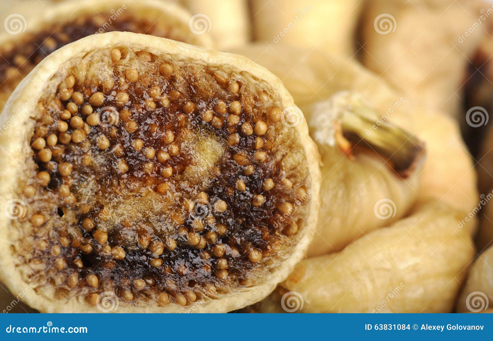Primo Piano Secco Dei Fichi Fotografia Stock - Immagine di bacca ...