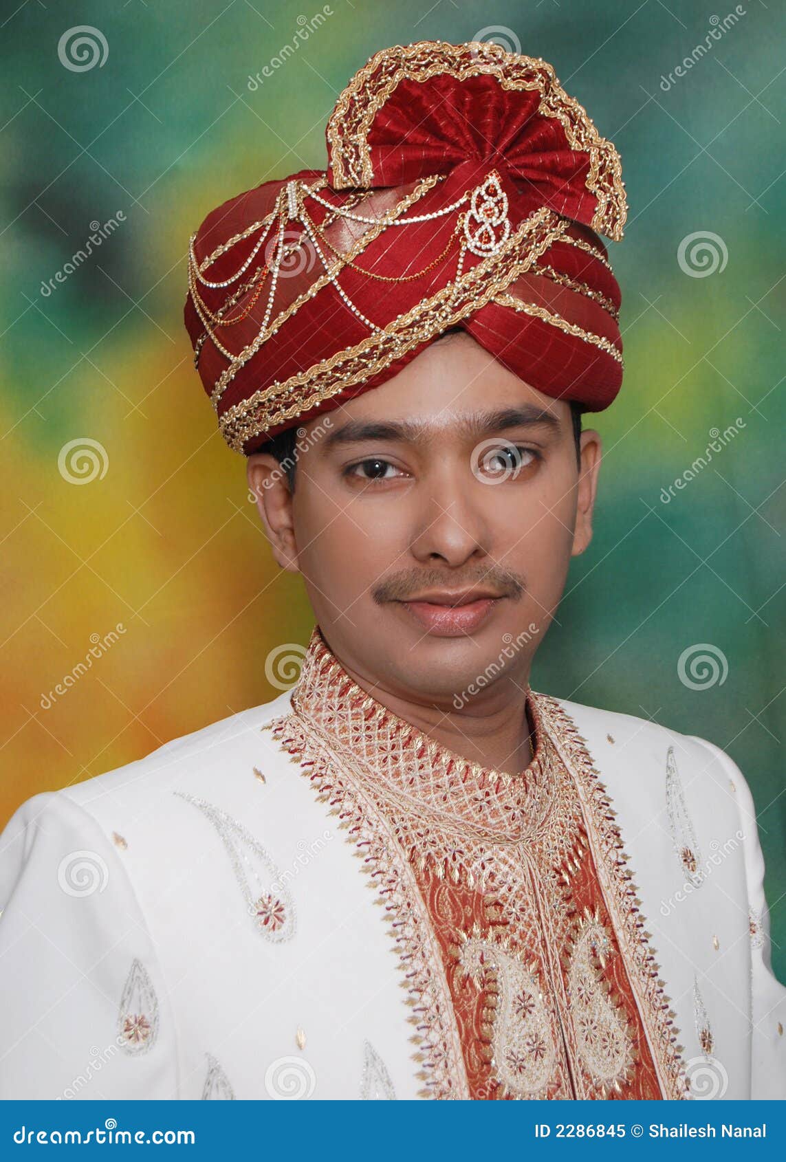 Principe indiano ricco immagine stock. Immagine di freddo - 2286845