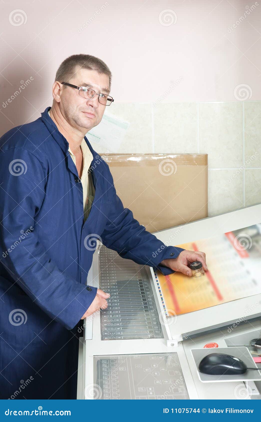 Printer Checking a Print Run Stock Photo - Image of polygraph, magazine ... Printer Checking a Print Run Stock Photo - Image of polygraph, magazine ...