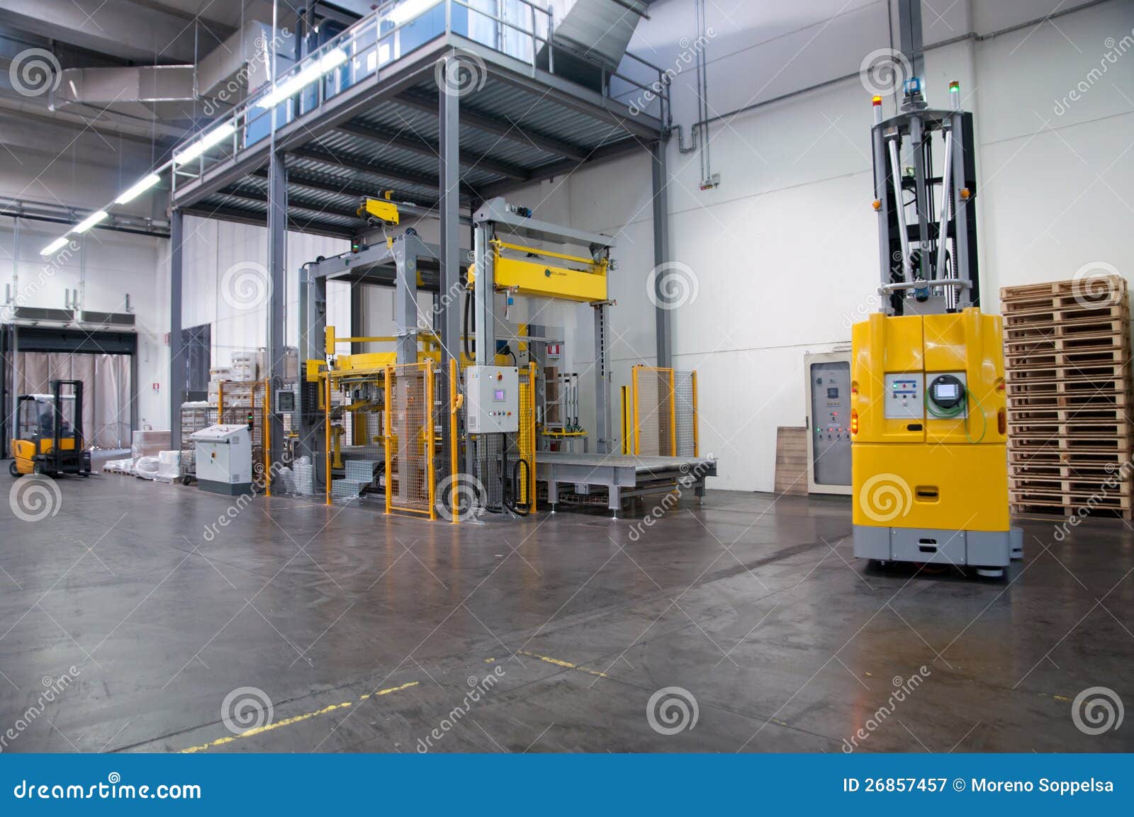 Printshop: Automated Warehouse (for Paper) Stock Image - Image of robot ...