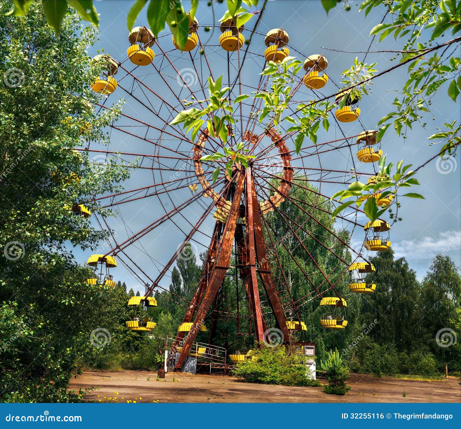 Pripyat Ferris Wheel / Chernobyl Stock Photo - Image of exclusion ...