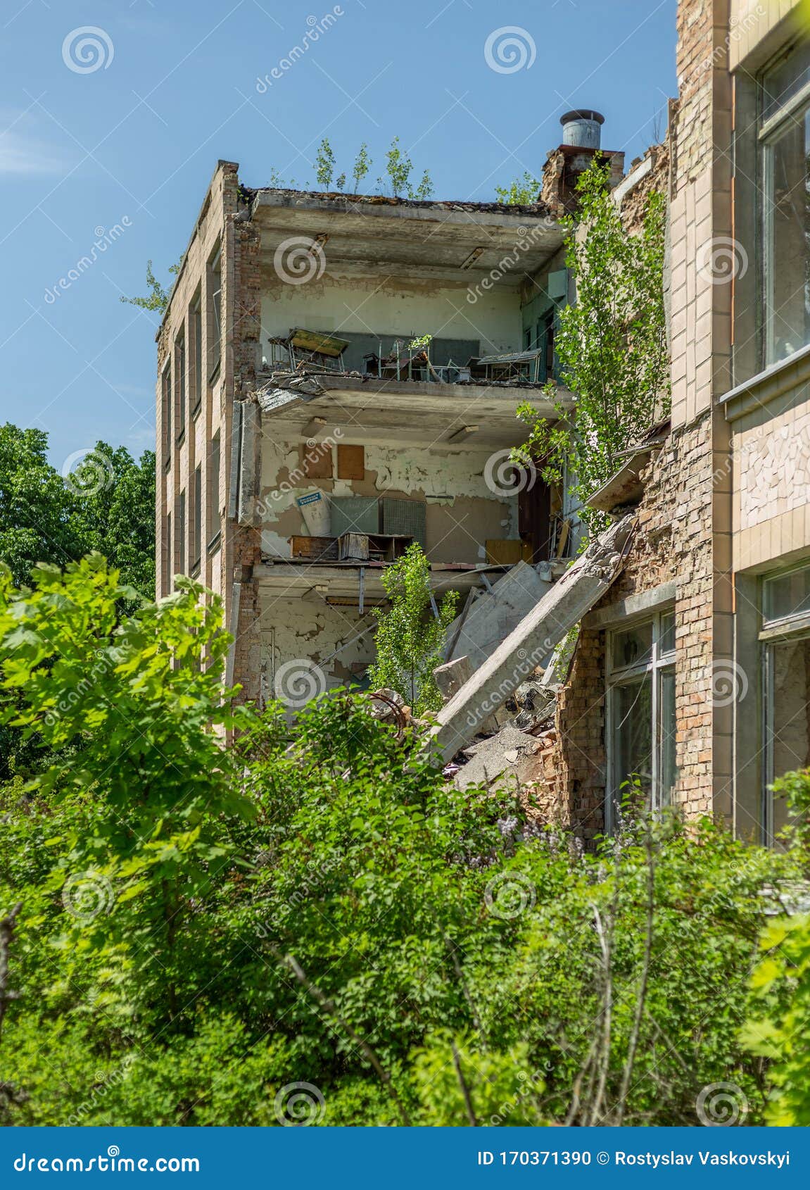 Collapsed Facade of the School Building Editorial Image - Image of ...