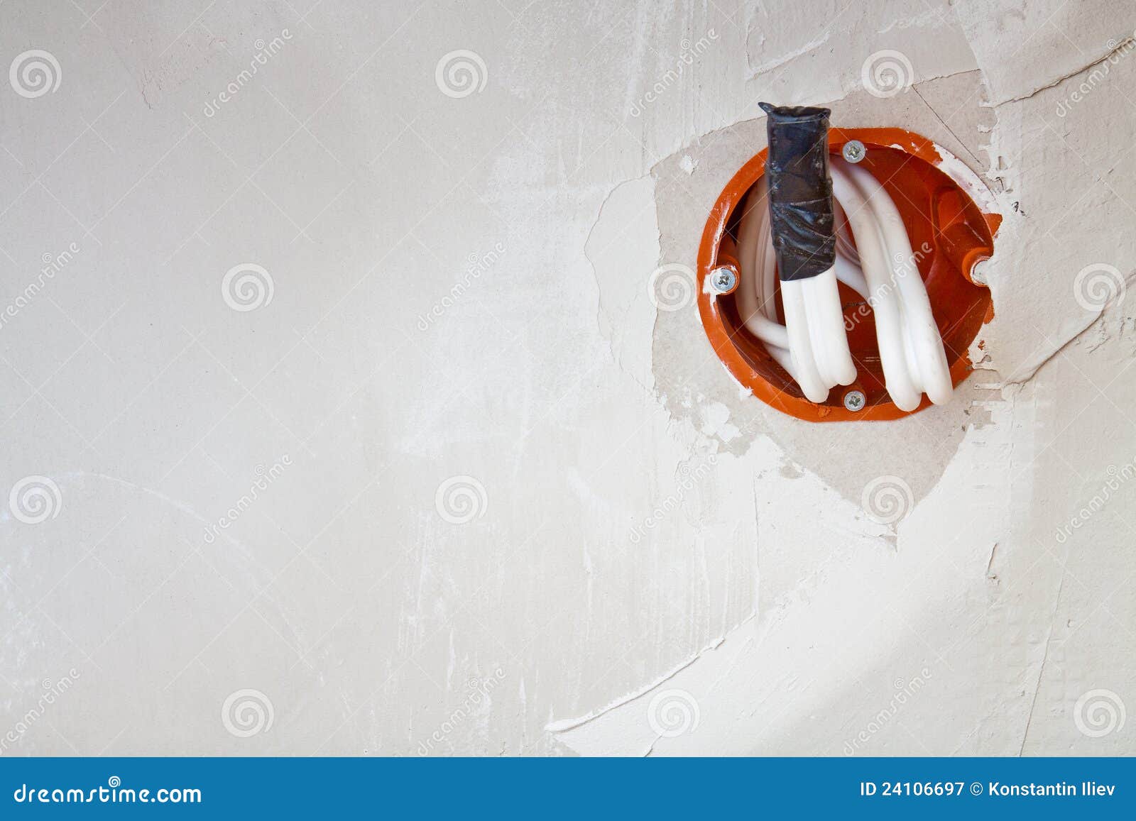 Prise de courant de mur image stock. Image du réparation - 24106697