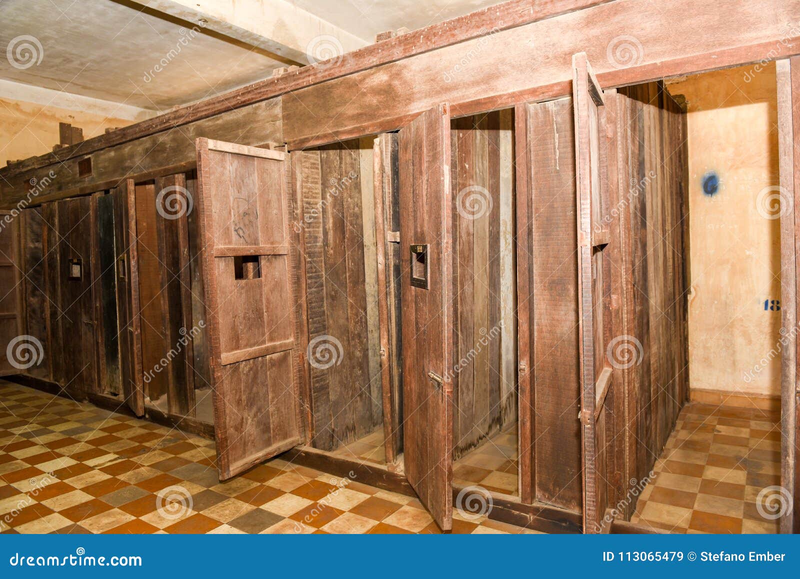 A Cell At Cambodia's Notorious Tuol Sleng S21 Secret Prison Royalty ...