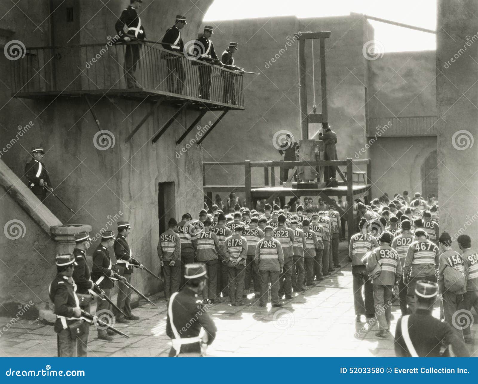 Guillotine Stock Photography | CartoonDealer.com #31360190