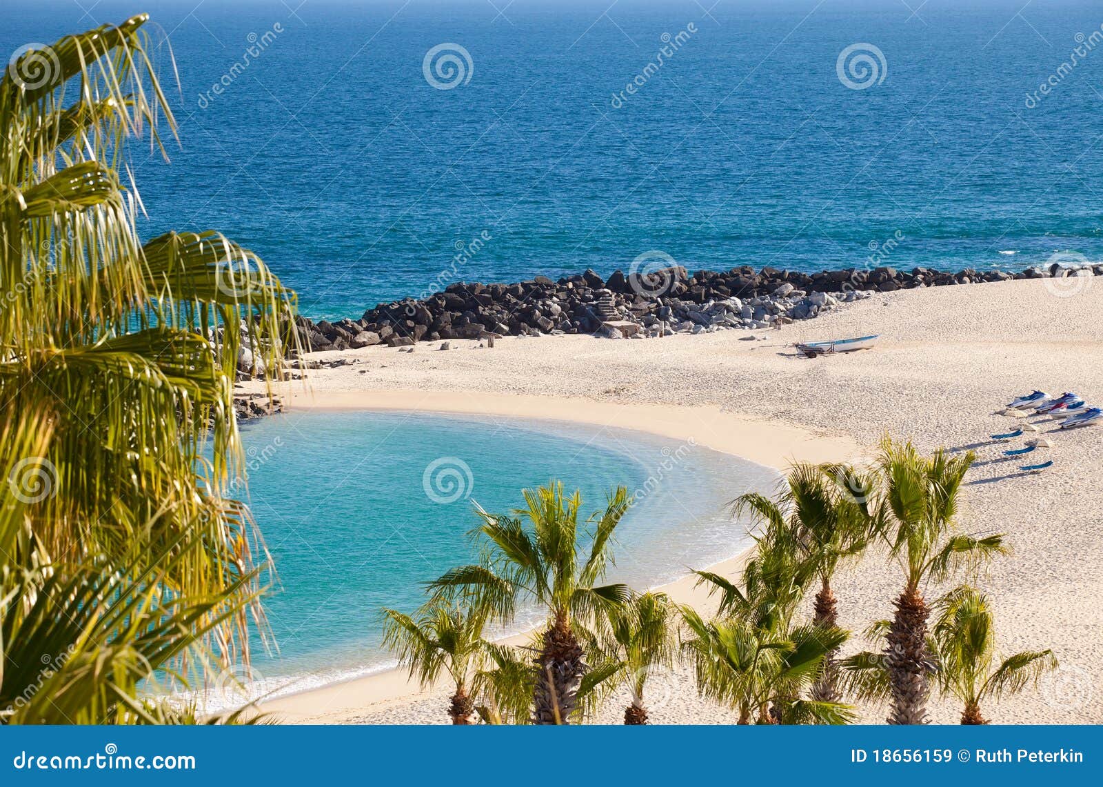 Private Beach in Cabo San Lucas Stock Image - Image of lagoon, lucas ...