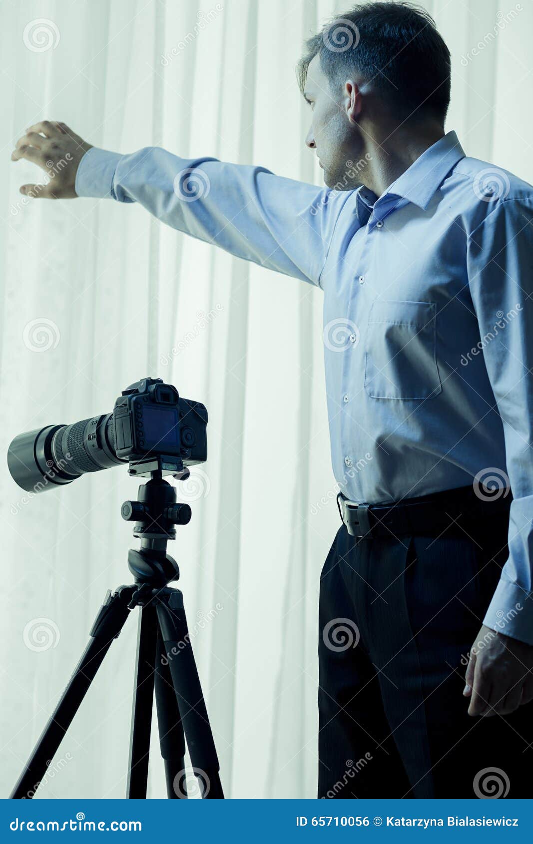 Private Investigation Stock Photos - Download 1,437 Royalty Free Photos