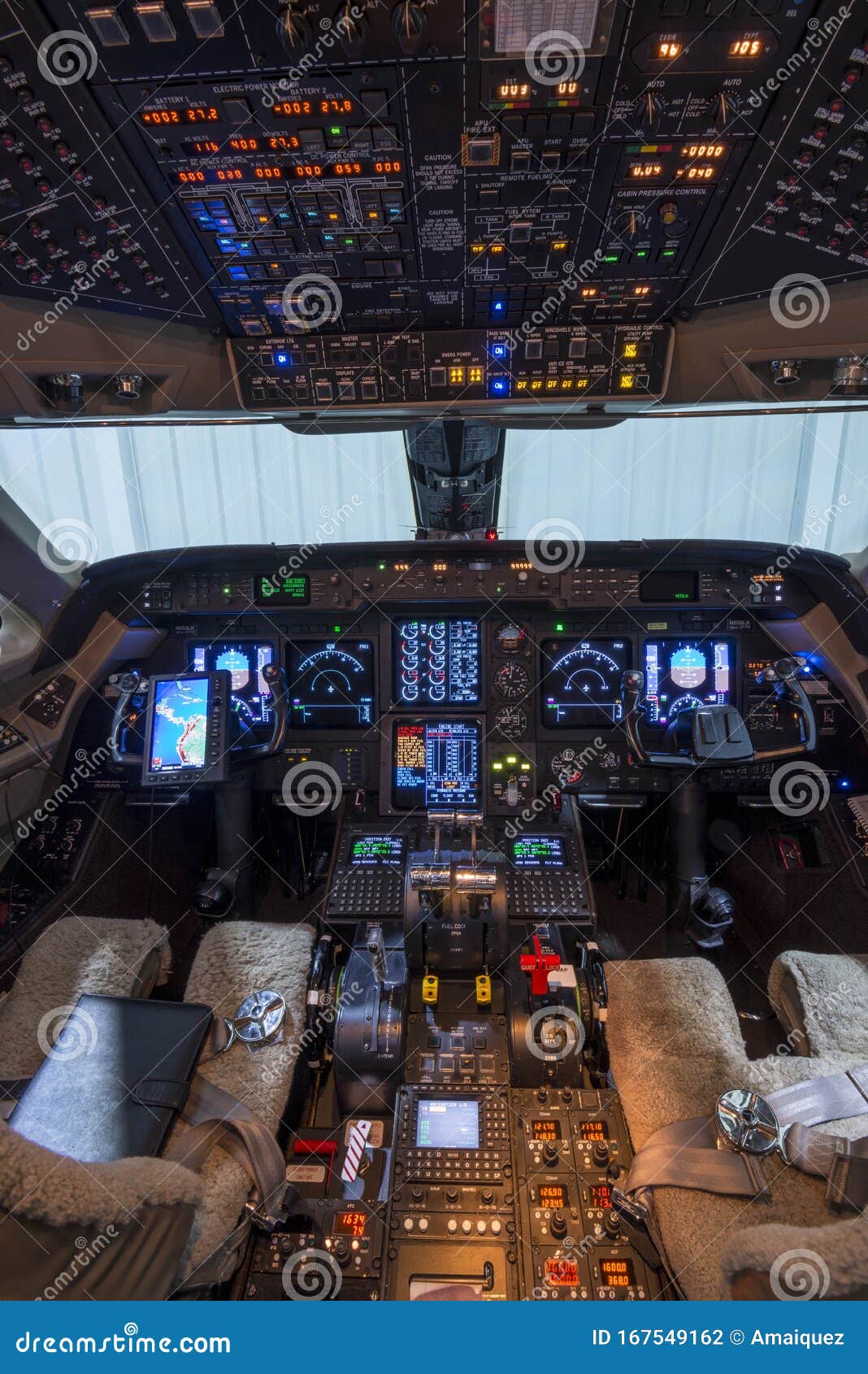 Private Jet Aircraft Cockpit Instrument Panel Editorial Photography ...