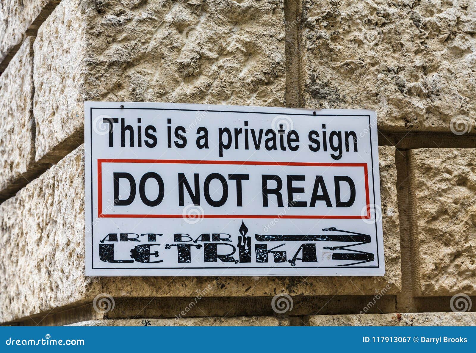 A Private Sign editorial photography. Image of vacation - 117913067